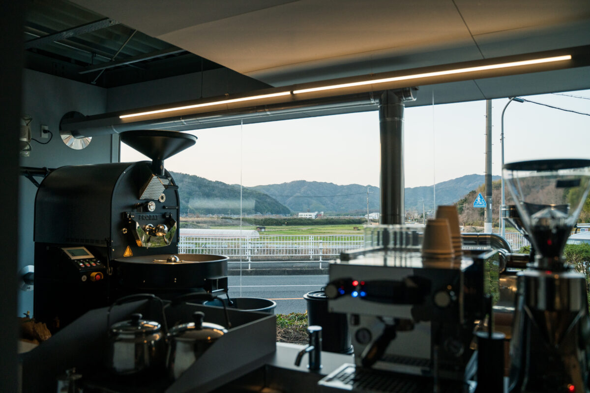 NAKAYAMA COFFEE ROASTERY | ARTICLE | roopee - ロープ株式会社